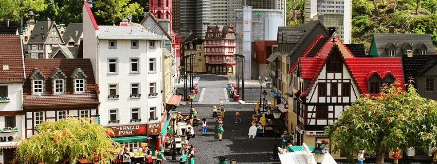 Kelionės, Bilundas - • Zigzag.lt